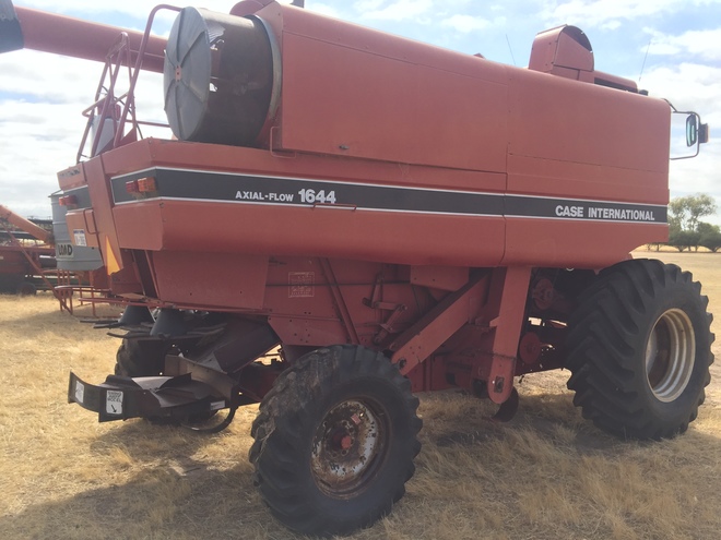 CASE 1644 | Farm Tender