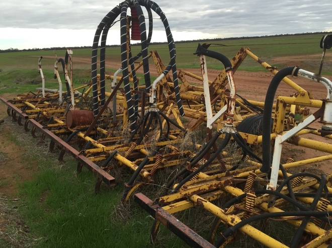 32 ft 64 Tyne Connor Shea Scarifier | Farm Tender