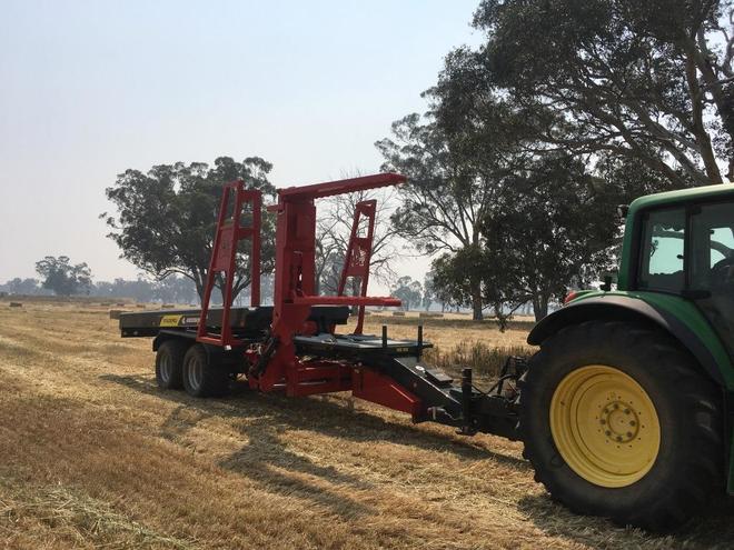 Big square bale stacker | Farm Tender