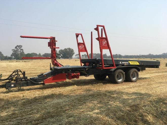 Big square bale stacker | Farm Tender