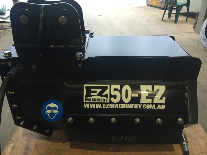 EZ Machinery. Swinging flail Mulcher. EZ-50 | Farm Tender